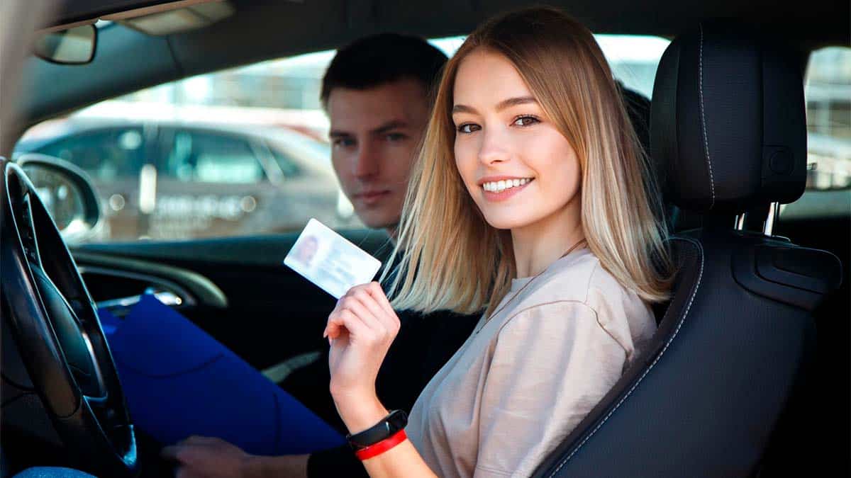 Tipos de carnet de conducir en España - Guía completa 2023
